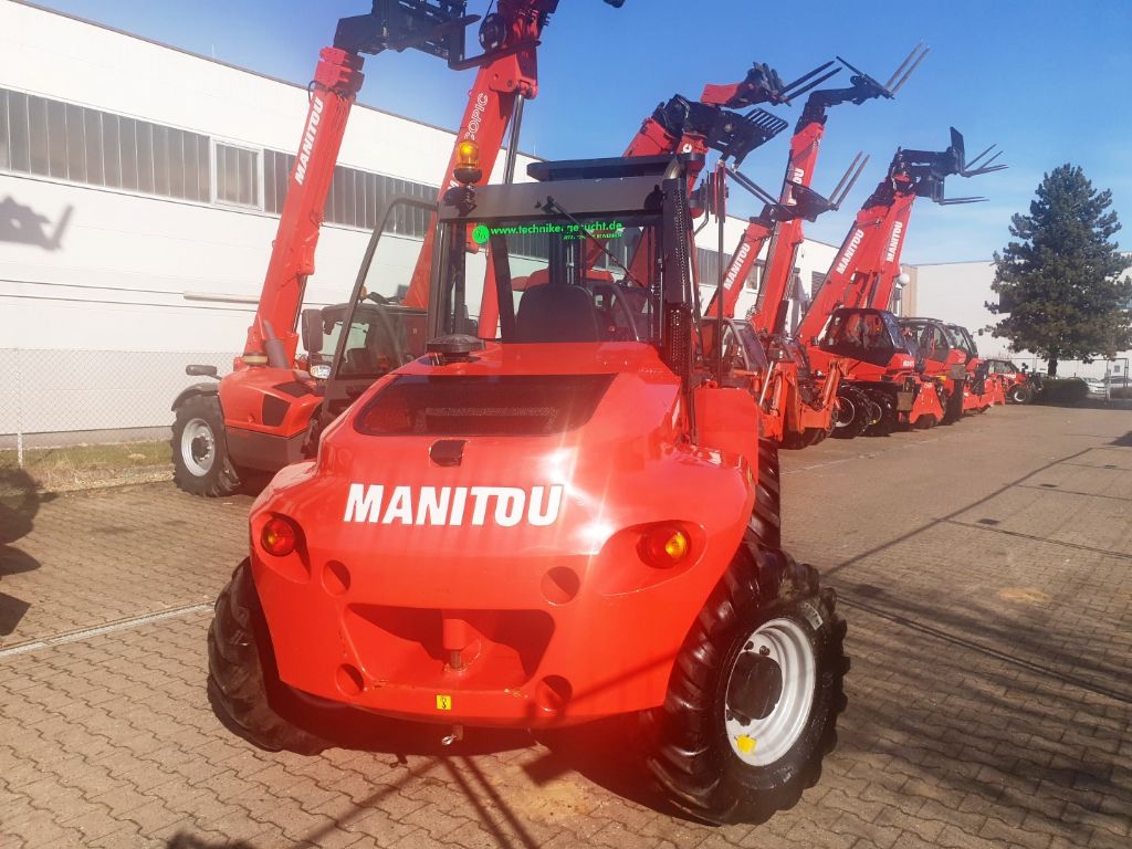 Manitou M50.4 -Allrad Gelände Stapler Geländestapler von Domnick ...