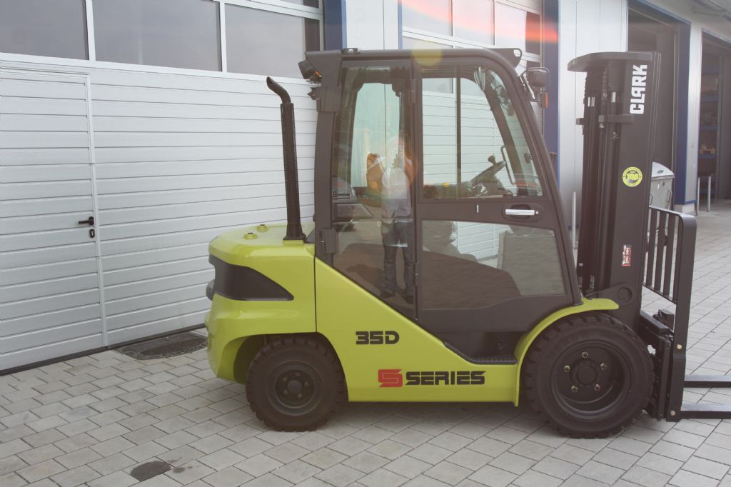Gebrauchtstapler, gebrauchte Stapler | Clark S35D Dieselstapler Triplex ...