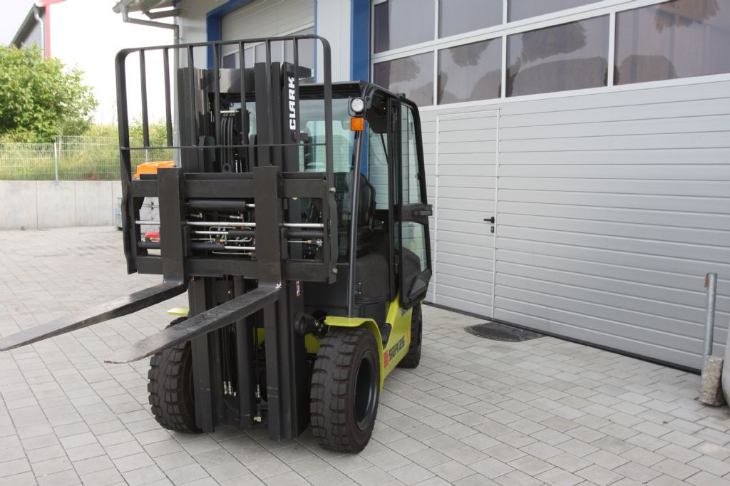 Gebrauchtstapler, gebrauchte Stapler | Clark S35D Dieselstapler Triplex ...