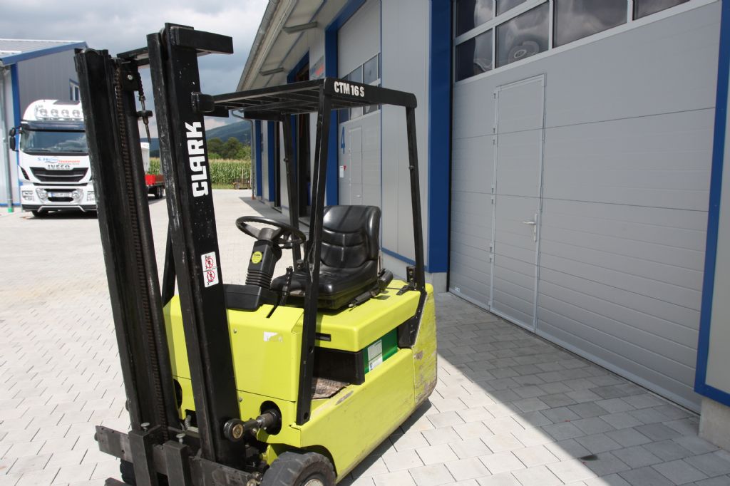 Eckl Gabelstapler Service | Gebrauchtstapler & Mietstapler | Clark ...