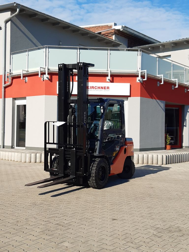 Gebraucht Toyota 52-8FDJF35 Dieselstapler | Gebrauchtstapler ...