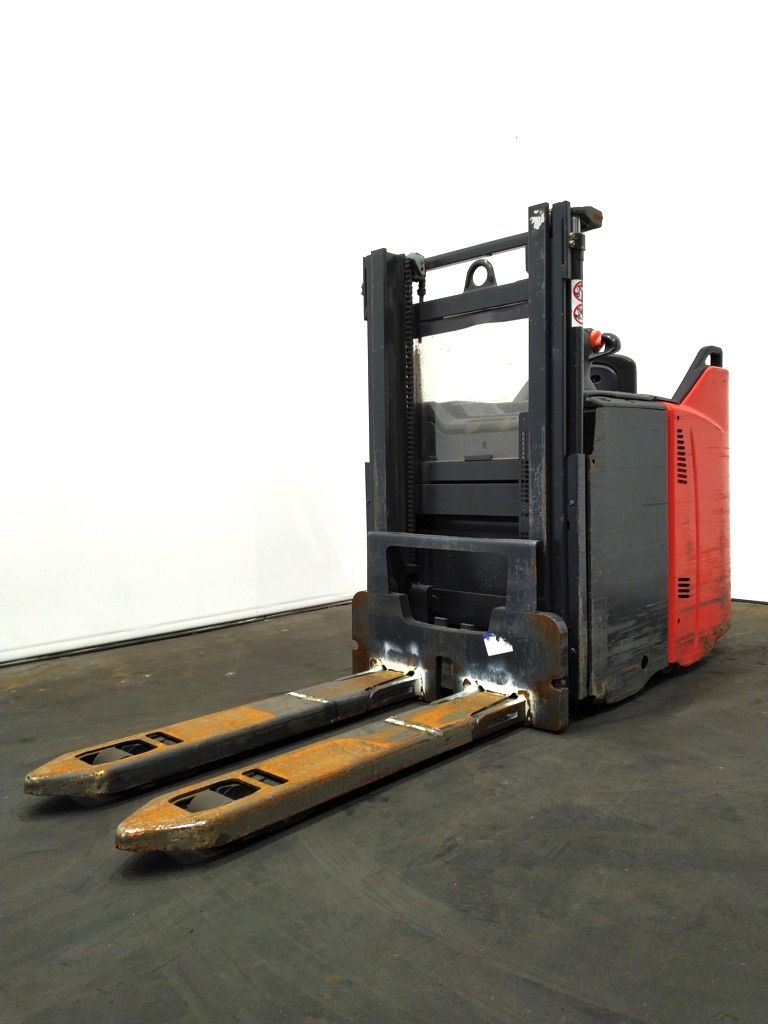Gebraucht Linde D12SP-133 Doppelstockstapler 1200kg | Gebrauchtstapler ...