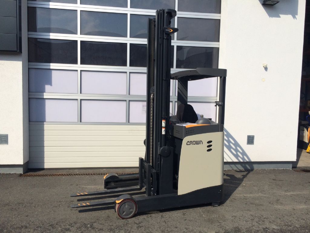 Mietstapler Vorarlberg Crown Schubmaststapler Triplex Elektro - Müller ...