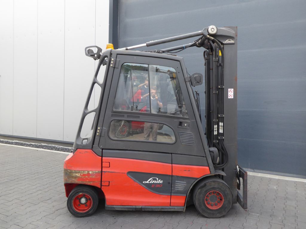Gebraucht Linde E30-01 | Gebrauchte Elektrostapler von Zeidler ...