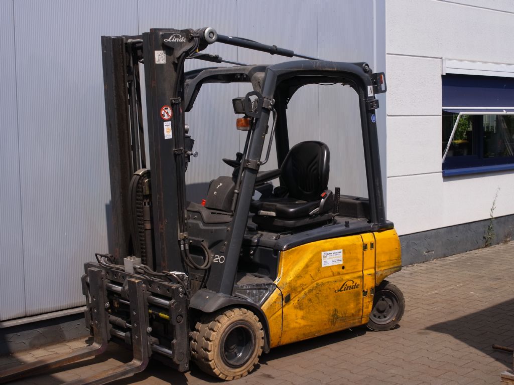 Mietstapler Frankfurt – Teleskopstapler u. Geländestapler Vermietung ...